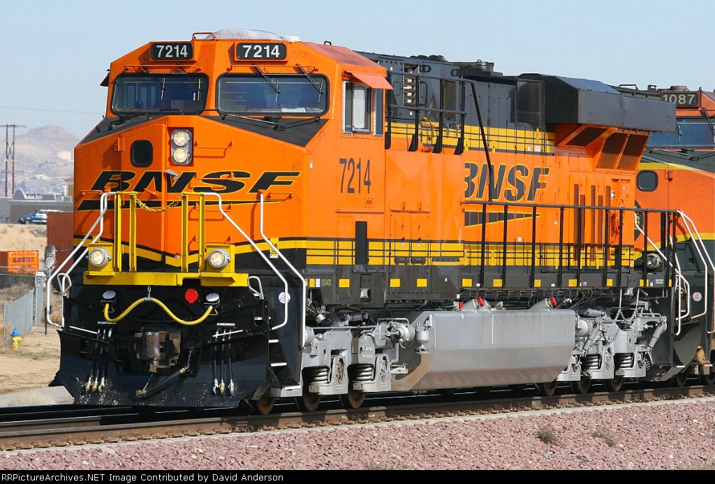 BNSF 7214